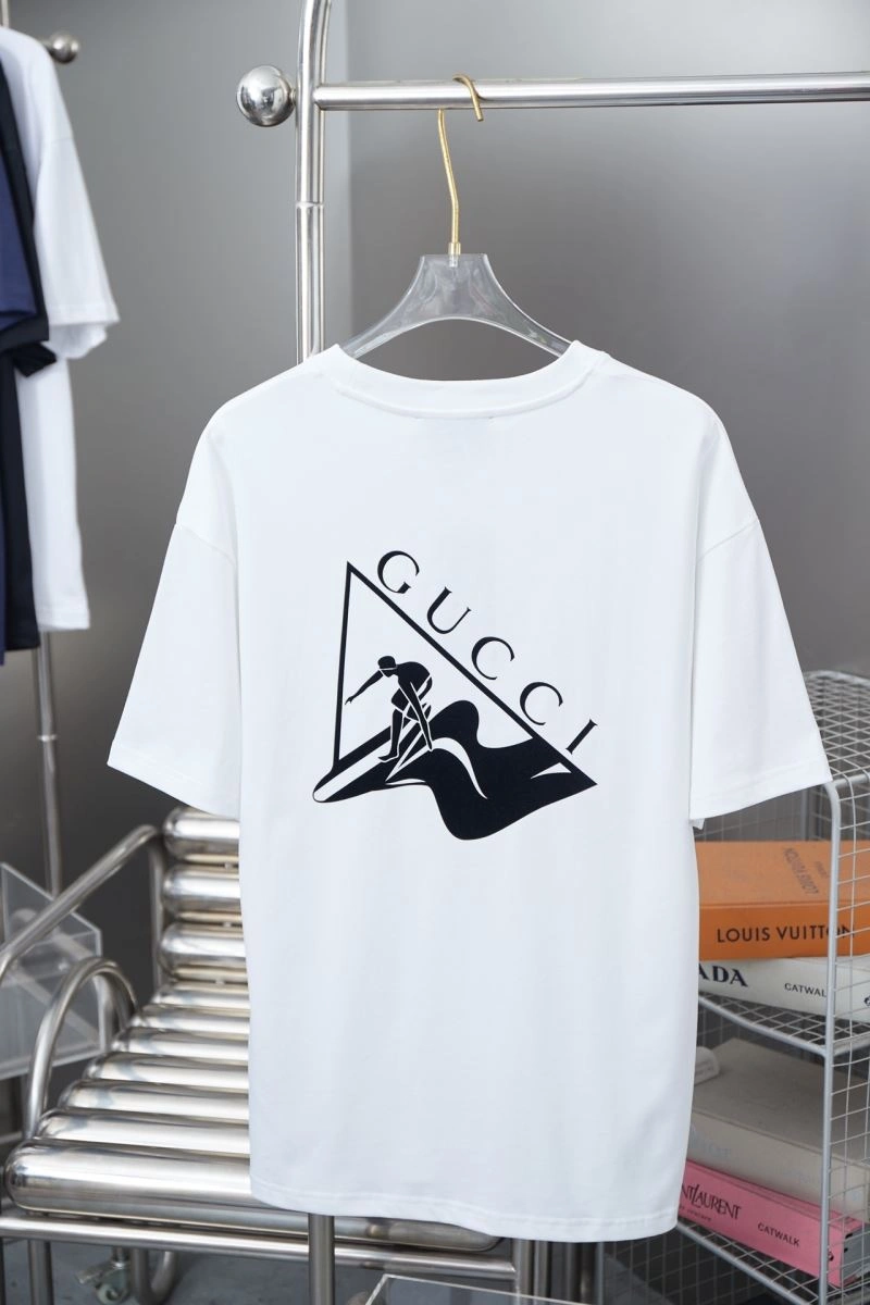 Top match Gucci T-Shirts
