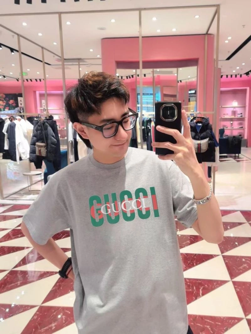 Value-priced Gucci T-Shirts