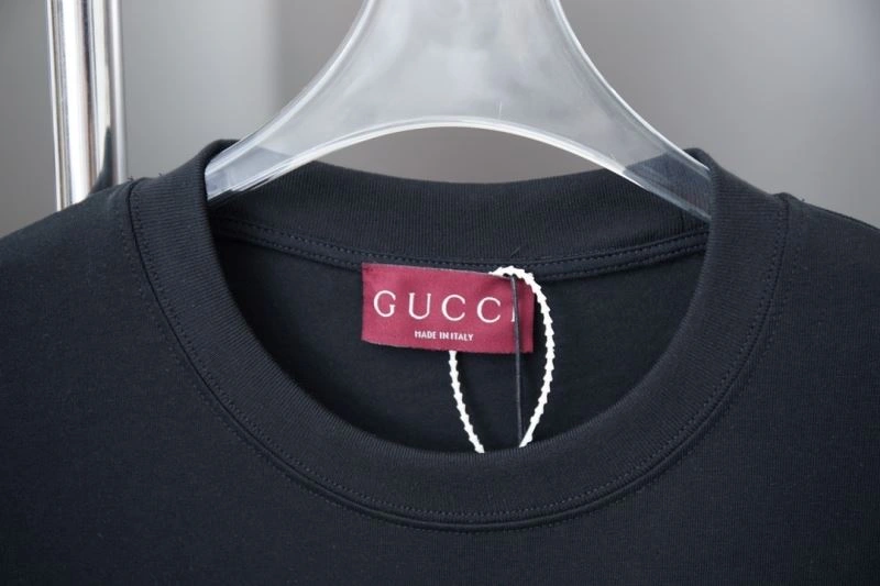 Top mirror Gucci T-Shirts