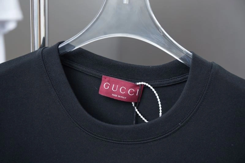 Top match Gucci T-Shirts