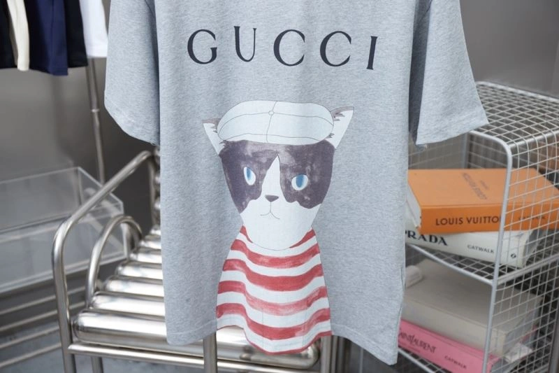 Low-cost Gucci T-Shirts