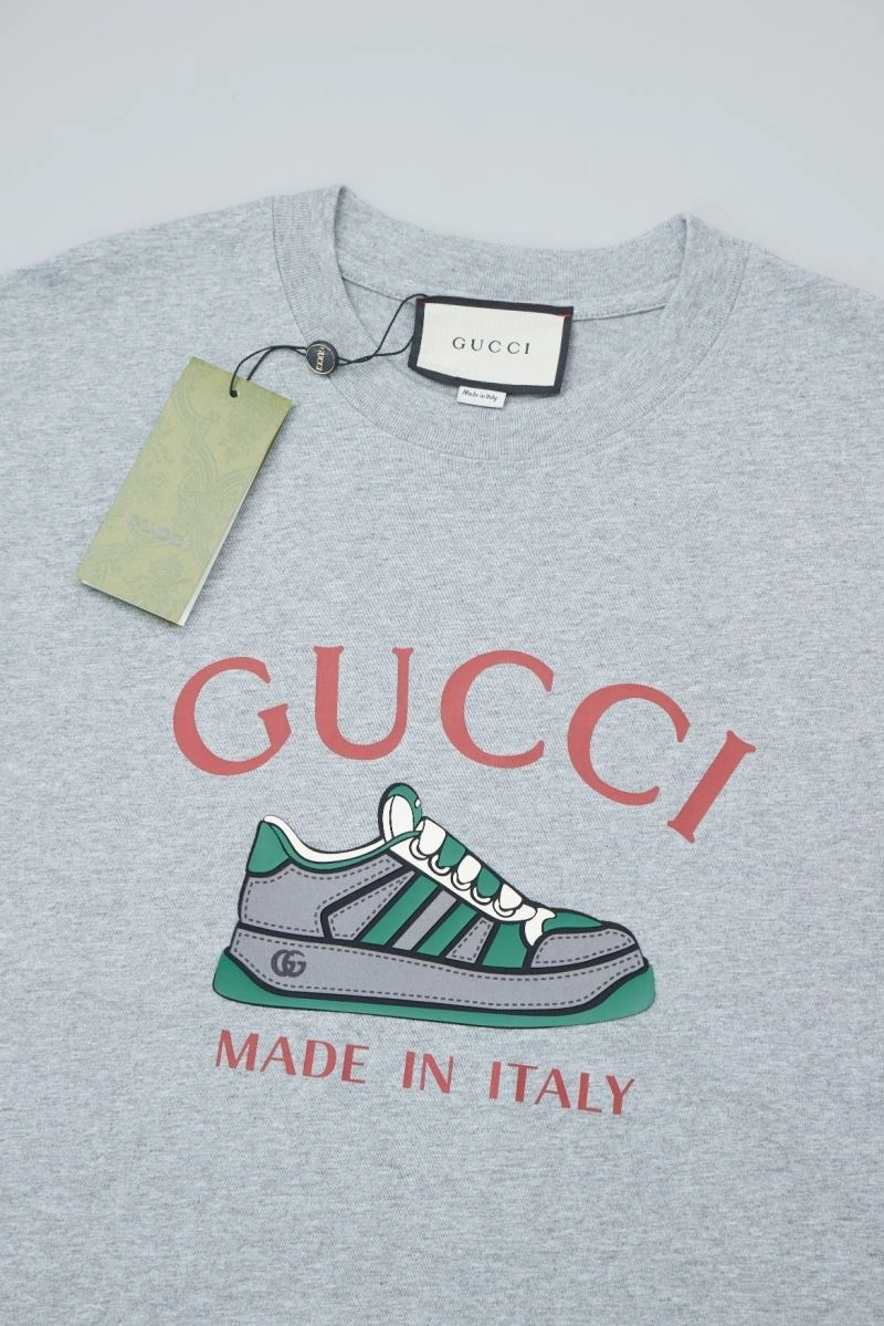 Top match Gucci T-Shirts