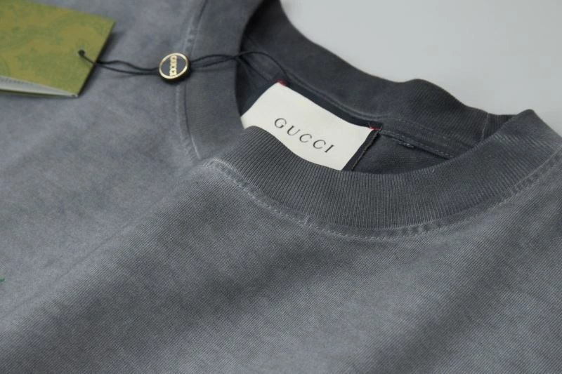 Top mirror Gucci T-Shirts