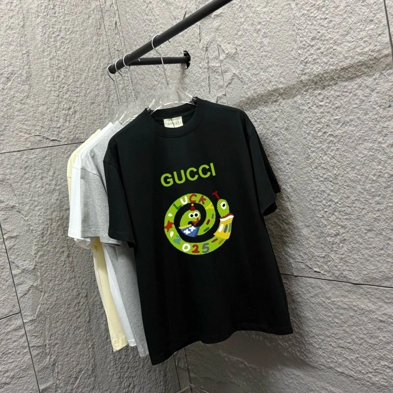 Indistinguishable Gucci T-Shirts