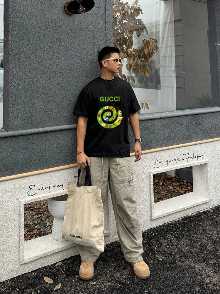 Indistinguishable Gucci T-Shirts