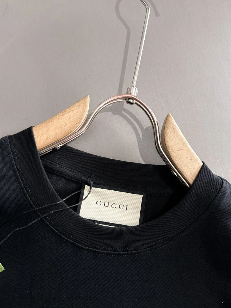 Top mirror Gucci T-Shirts
