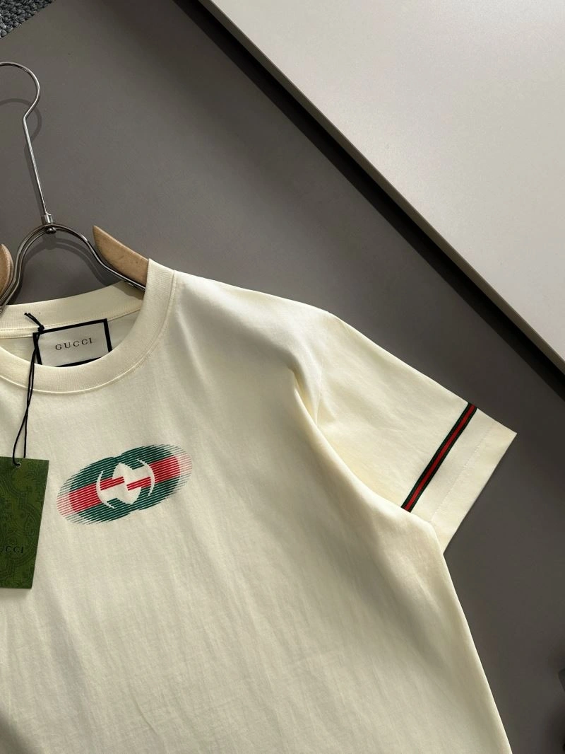 Accurate model Gucci T-Shirts
