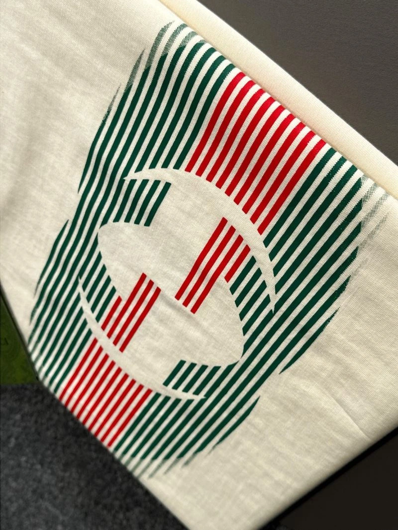 Accurate model Gucci T-Shirts
