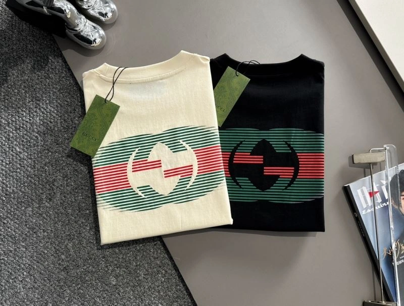 Accurate model Gucci T-Shirts