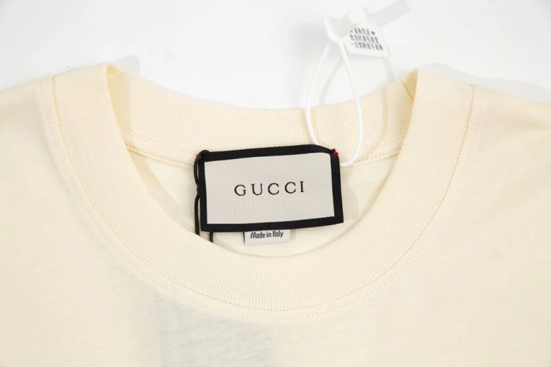 Top match Gucci T-Shirts