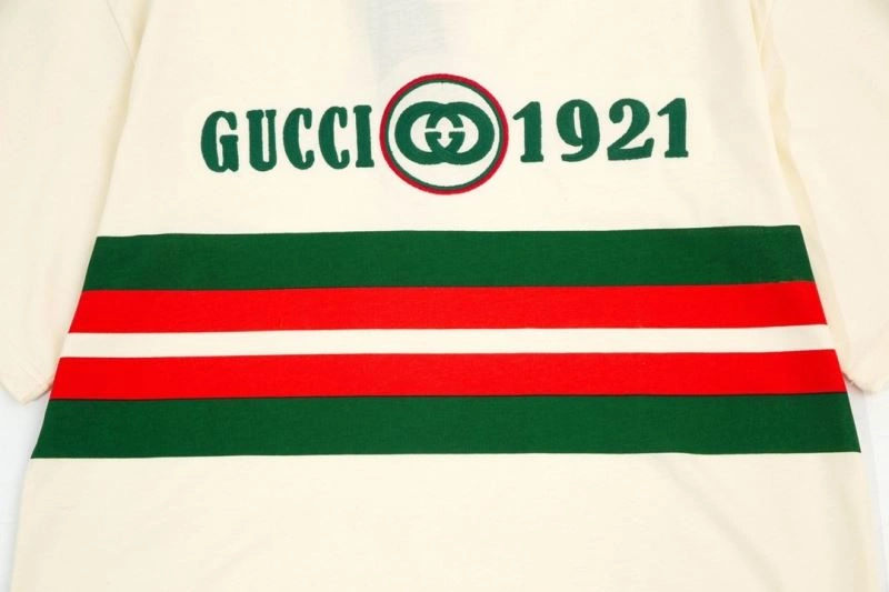 Top match Gucci T-Shirts