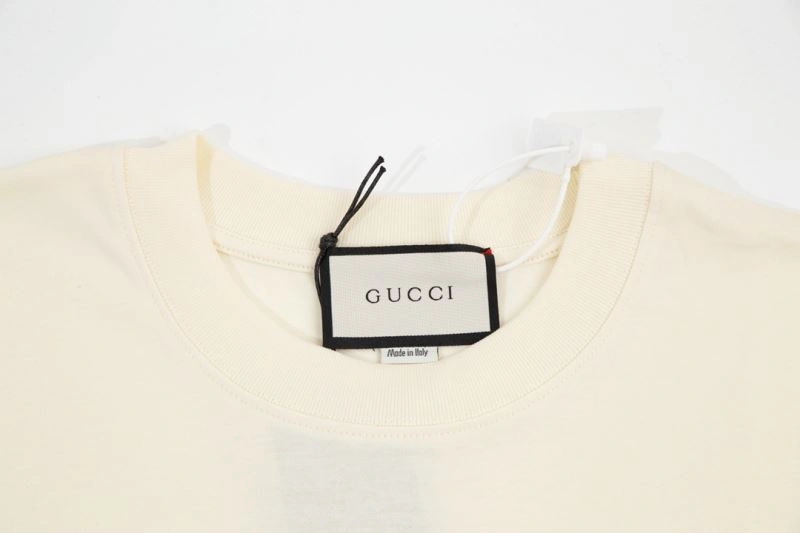 Top match Gucci T-Shirts