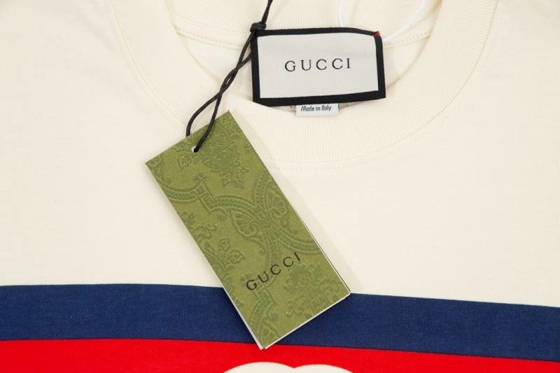 Top match Gucci T-Shirts