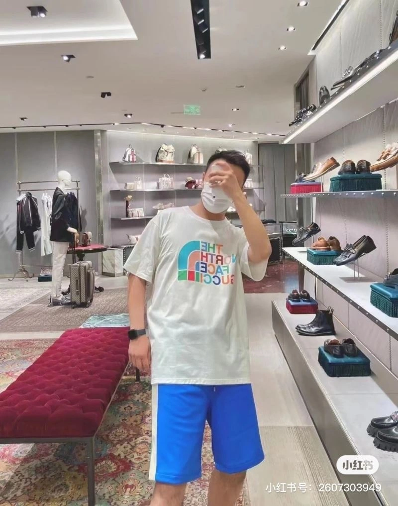 Perfect replica Gucci T-Shirts