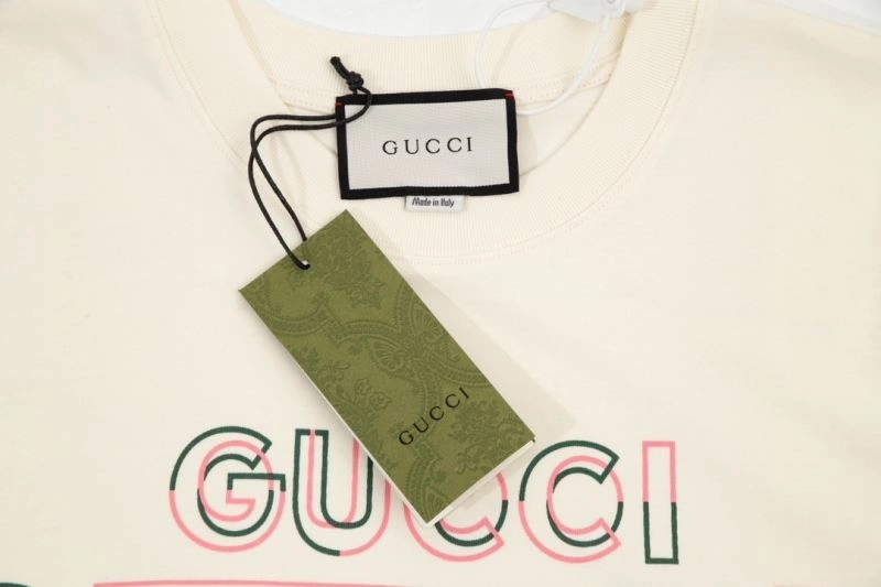 Accurate model Gucci T-Shirts