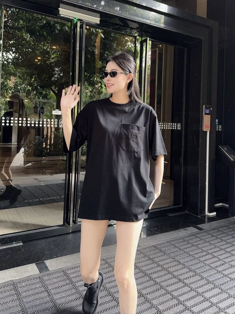 Value-priced Gucci T-Shirts
