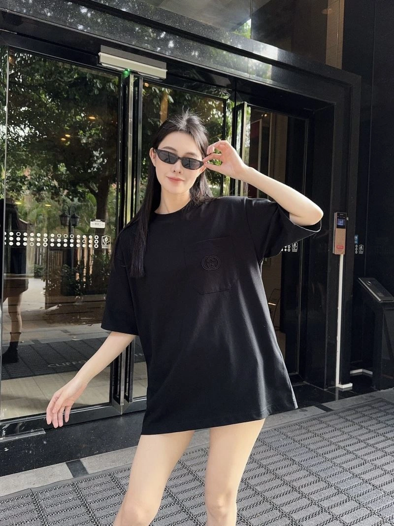 Value-priced Gucci T-Shirts