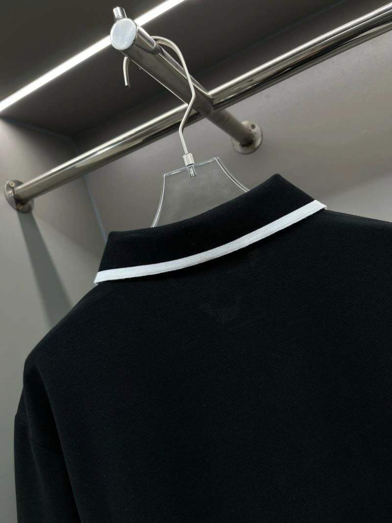 Indistinguishable Gucci T-Shirts