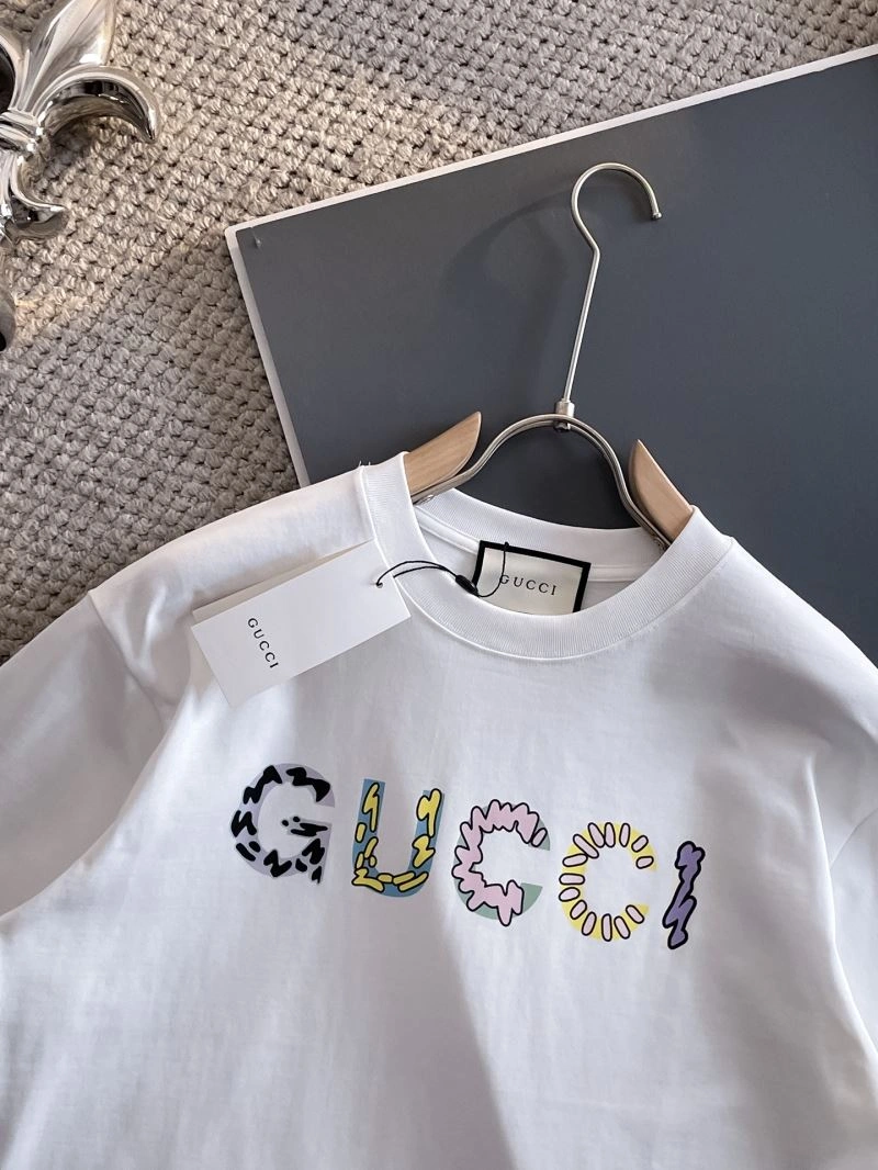 Accurate model Gucci T-Shirts