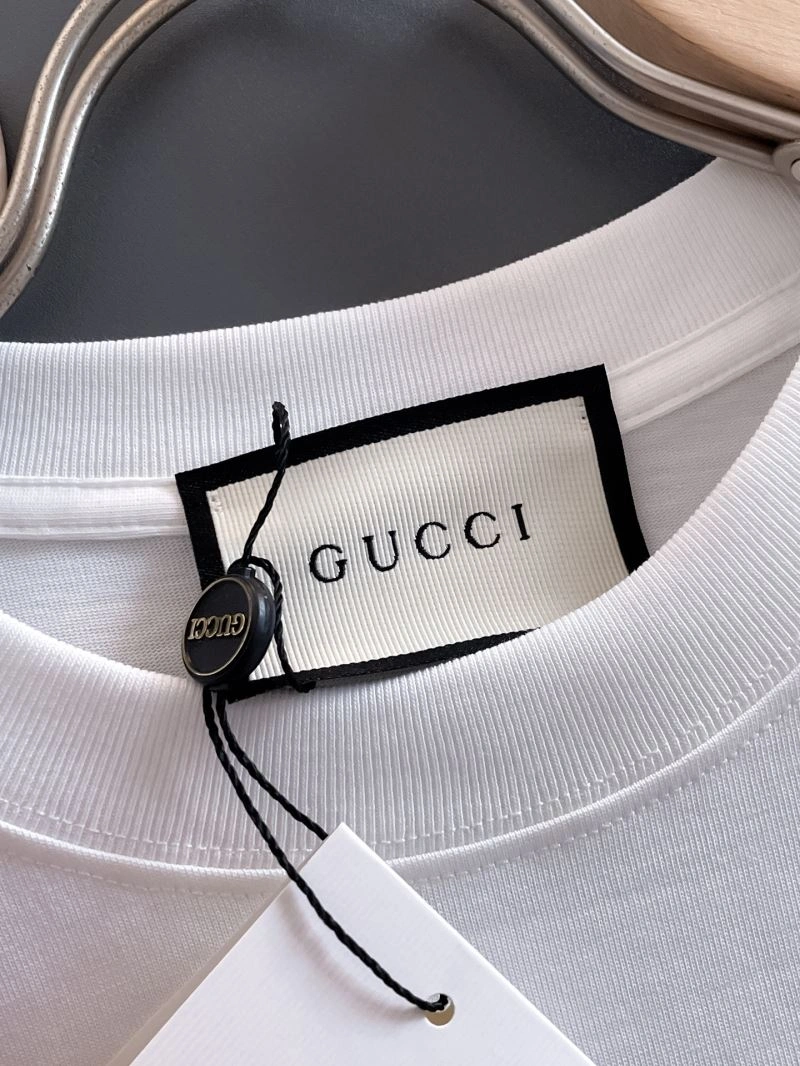 Accurate model Gucci T-Shirts