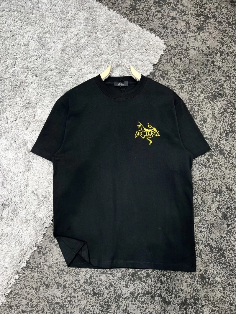 Indistinguishable Gucci T-Shirts