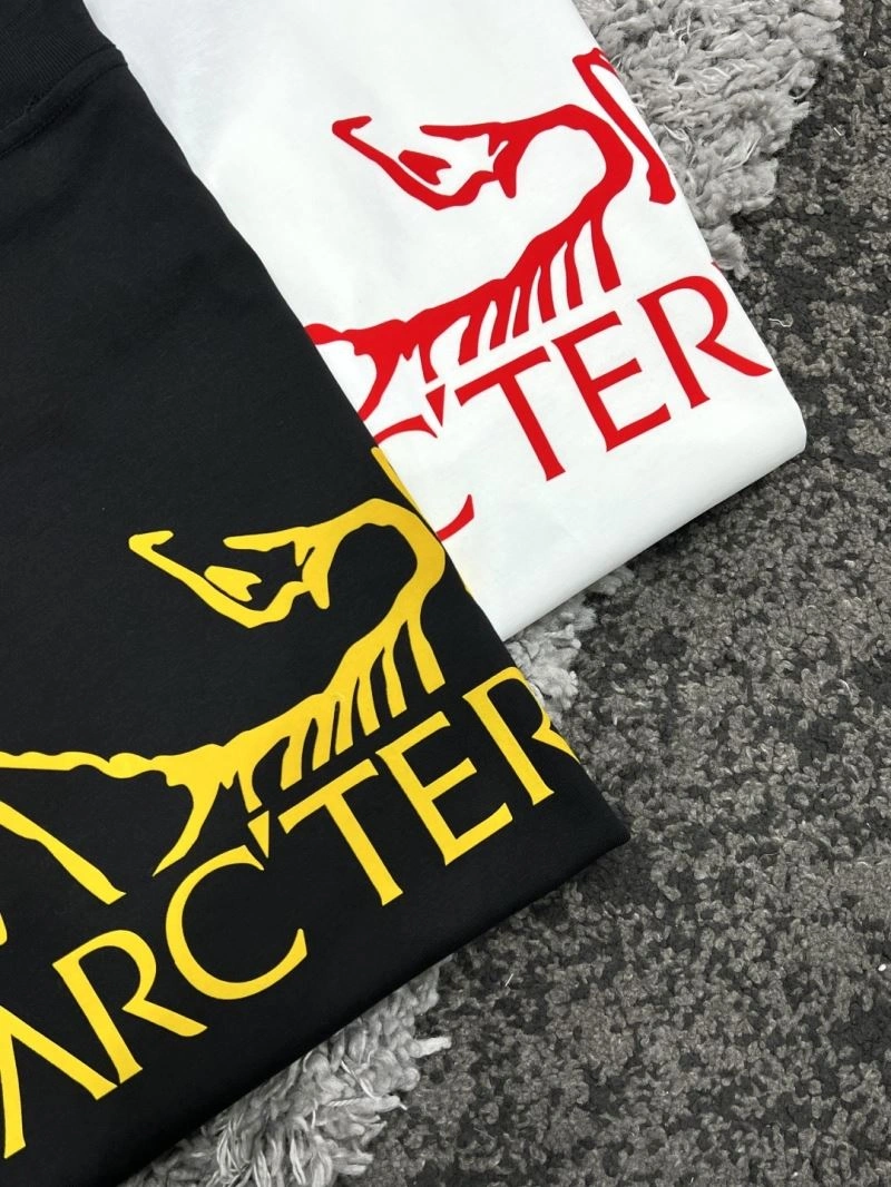 Indistinguishable Gucci T-Shirts