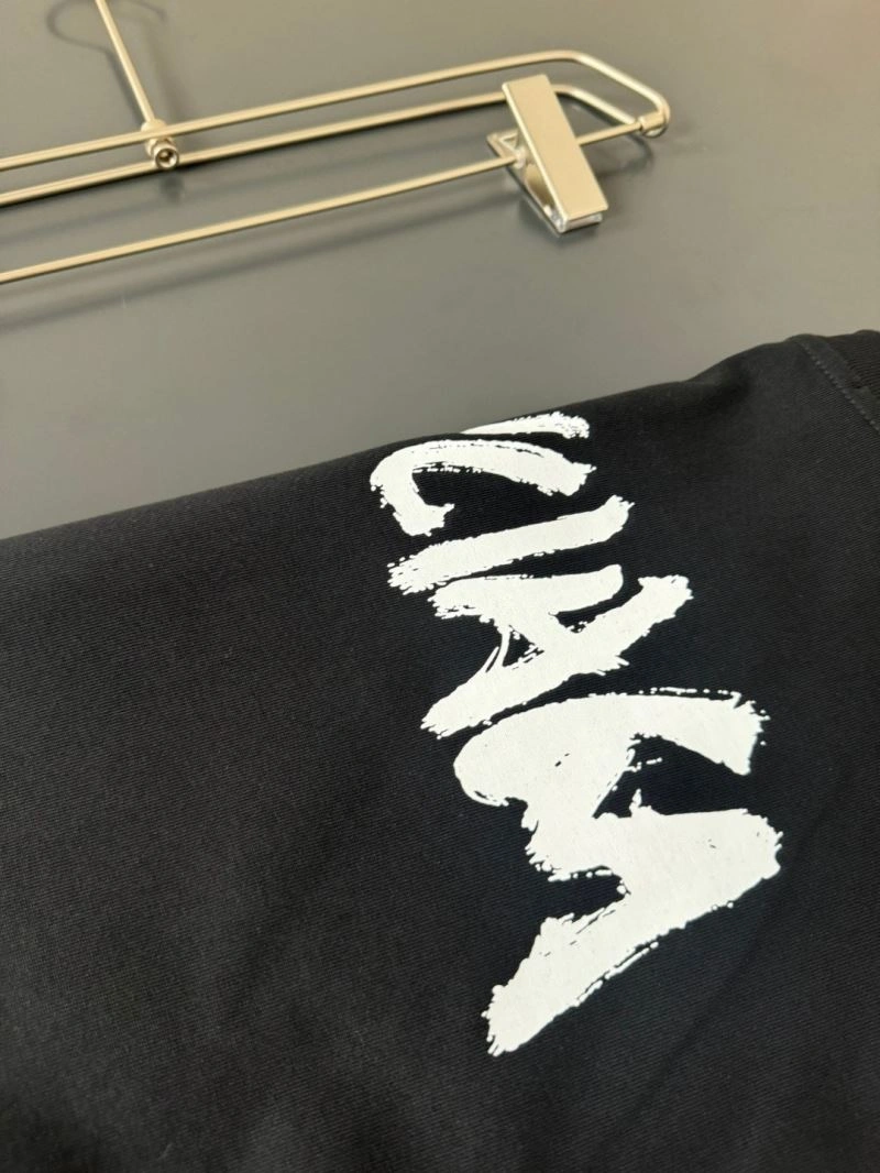 Indistinguishable Gucci T-Shirts