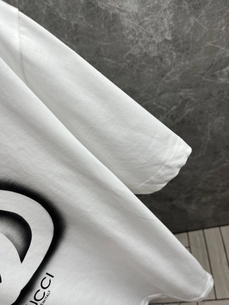 Inexpensive Gucci T-Shirts