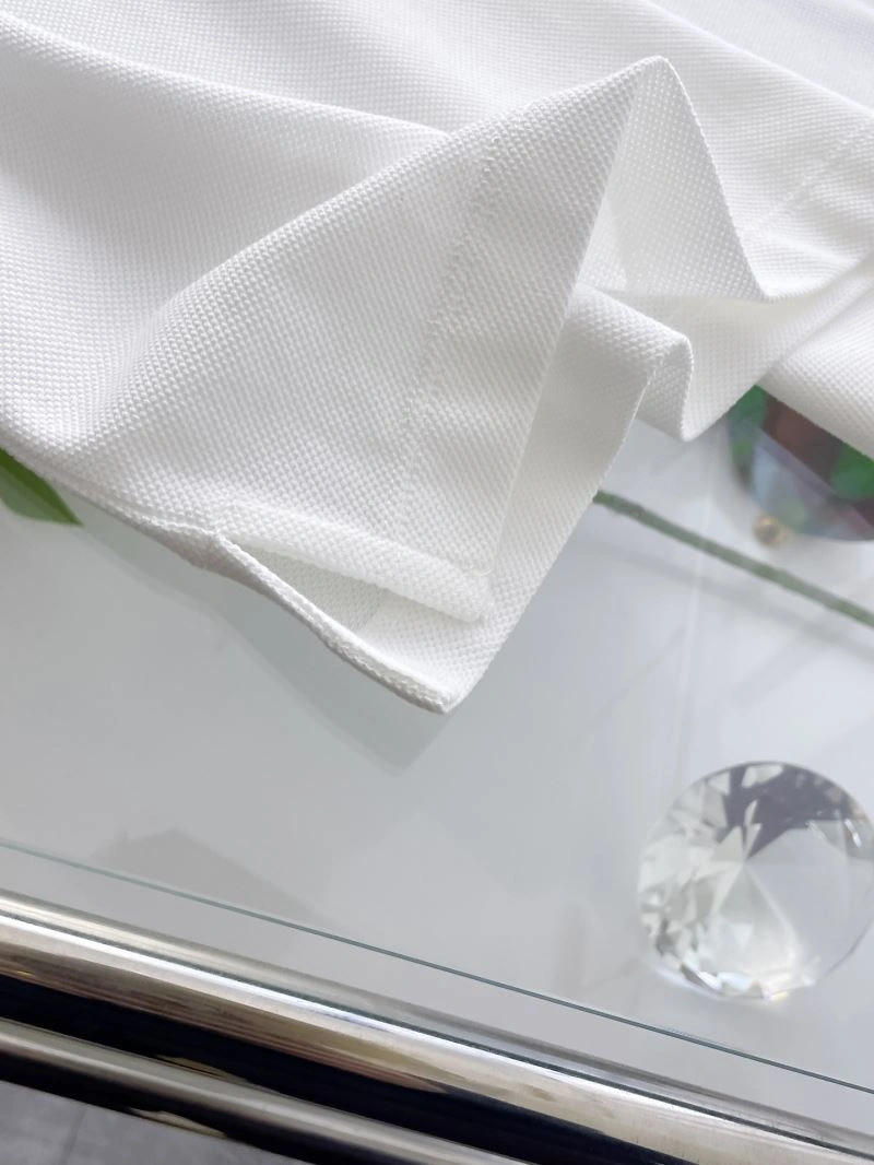 Value-priced Gucci T-Shirts