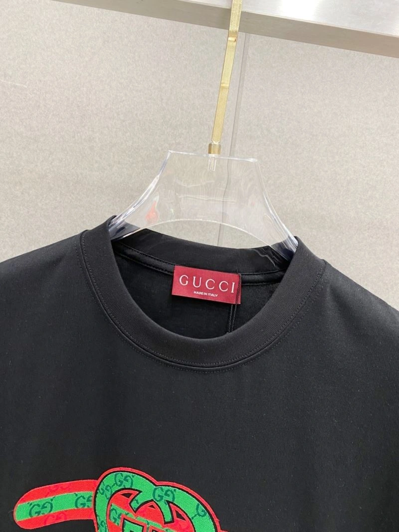 Top match Gucci T-Shirts