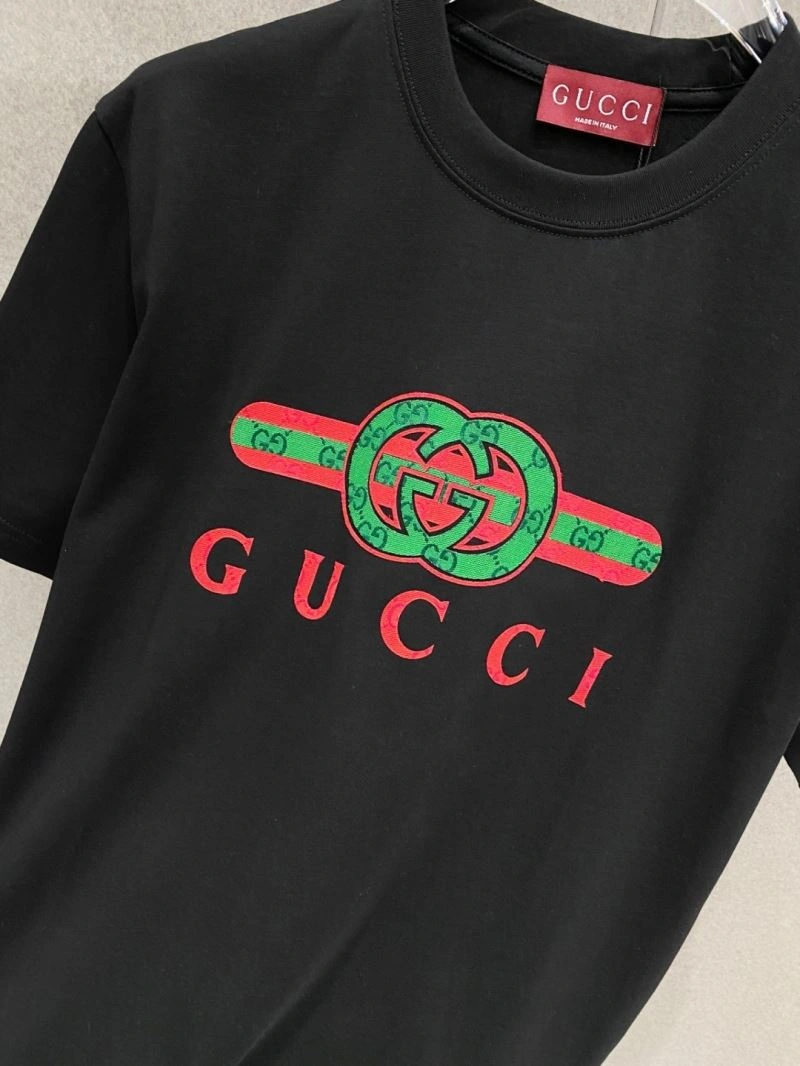 Top match Gucci T-Shirts