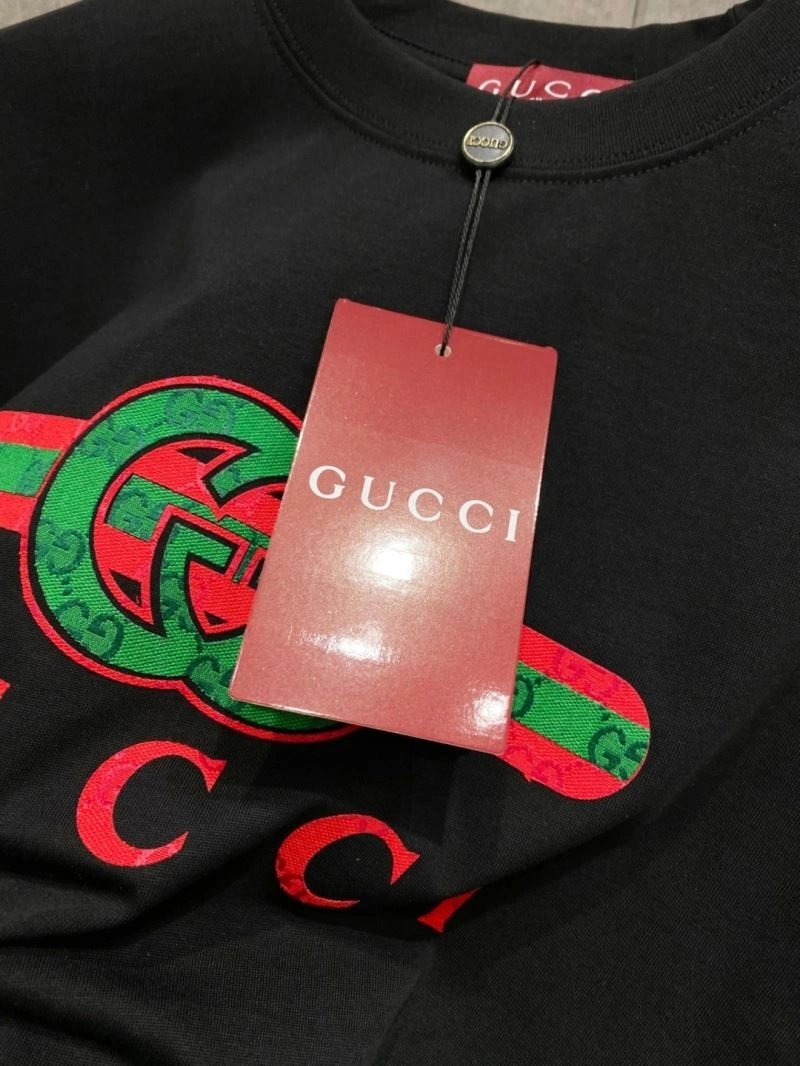 Top match Gucci T-Shirts