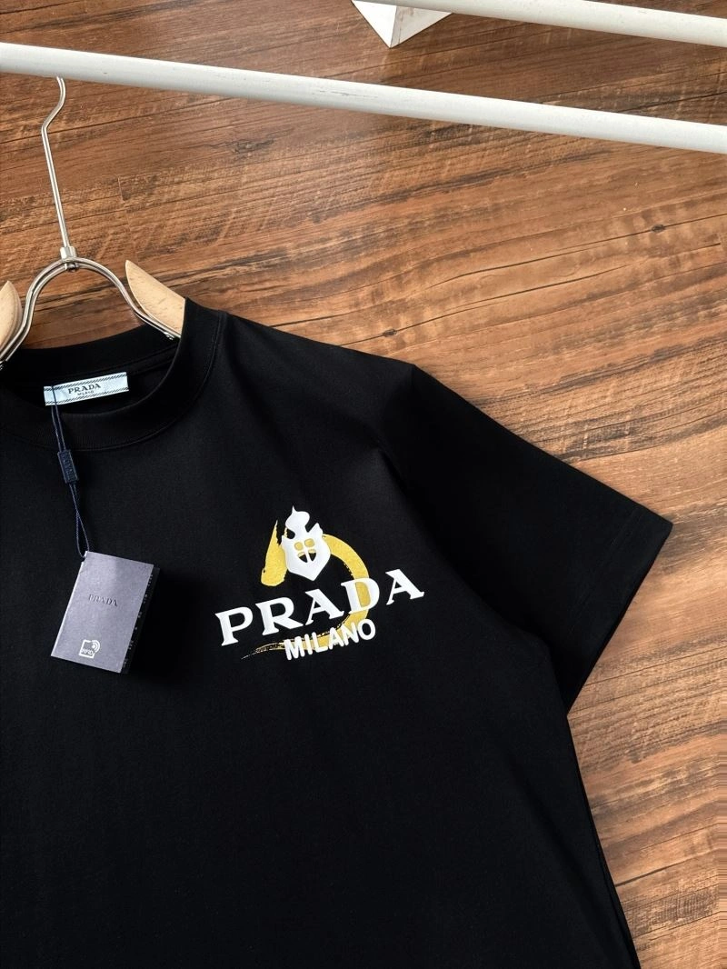 Top match Gucci T-Shirts