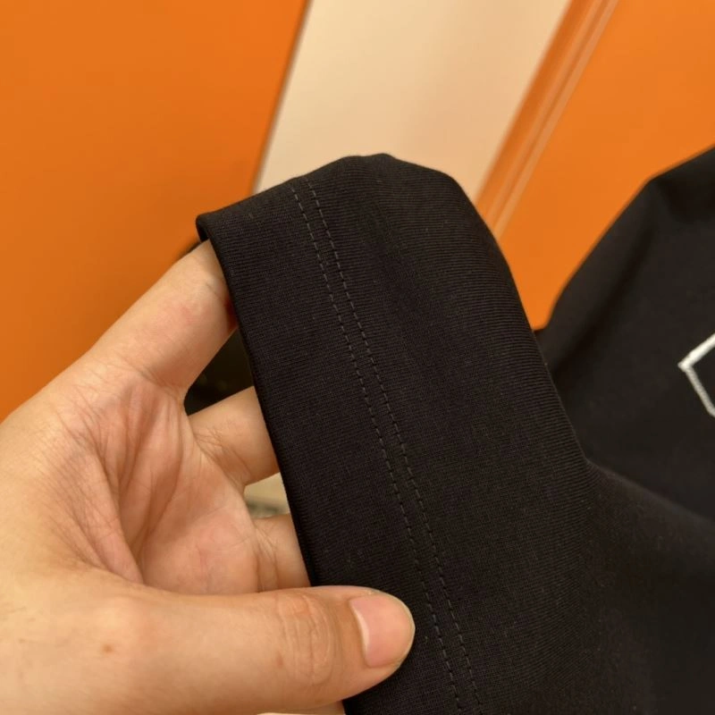 Value-priced Gucci T-Shirts