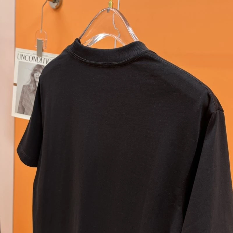 Value-priced Gucci T-Shirts