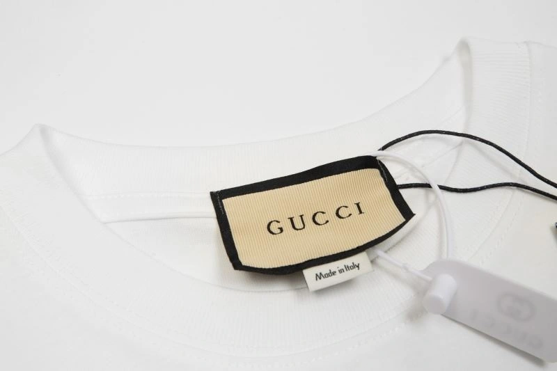 Top match Gucci T-Shirts