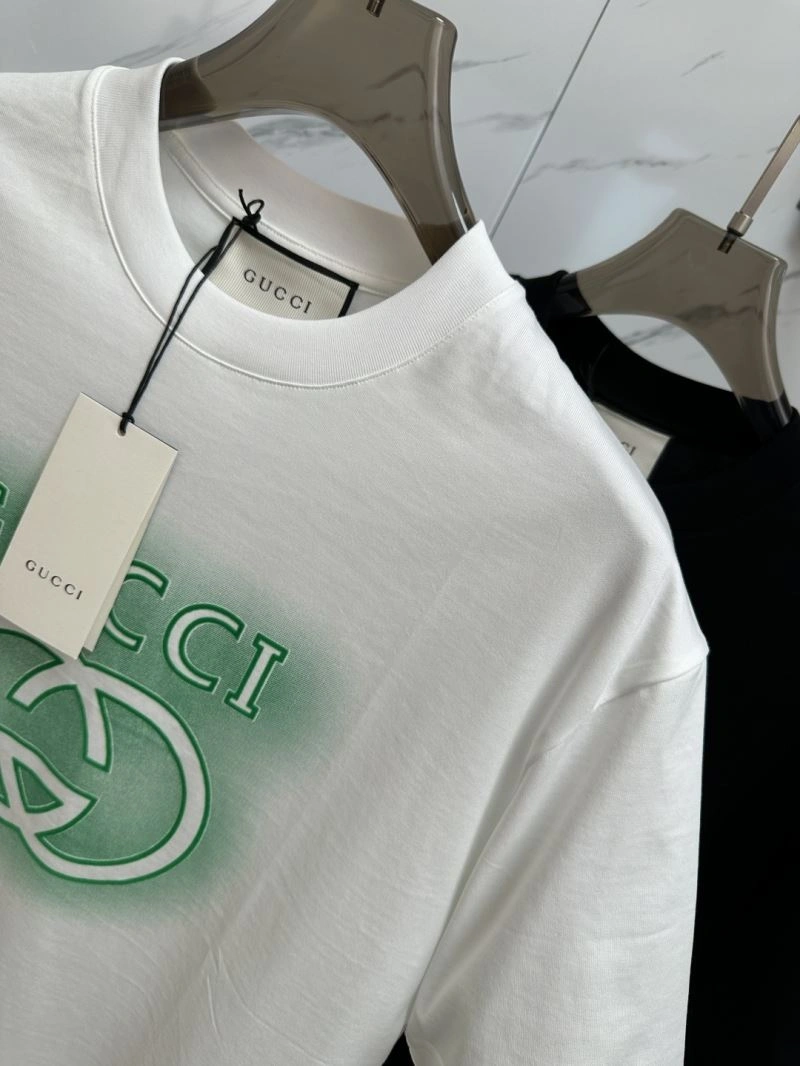 Top match Gucci T-Shirts