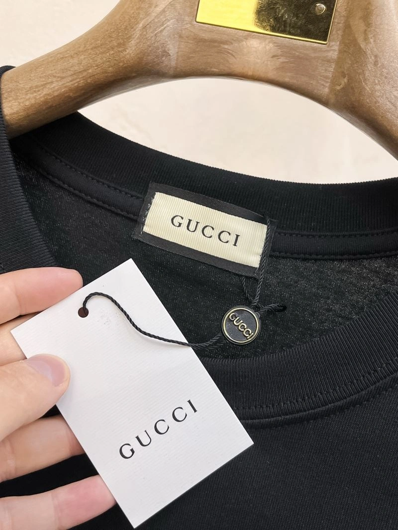 Top mirror Gucci T-Shirts