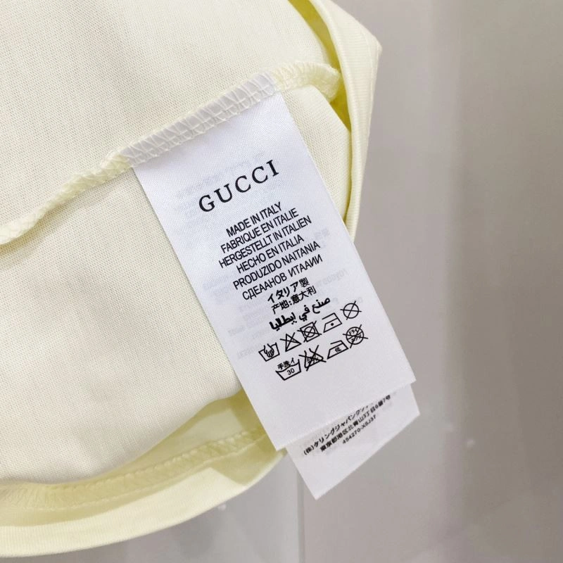 Top match Gucci T-Shirts