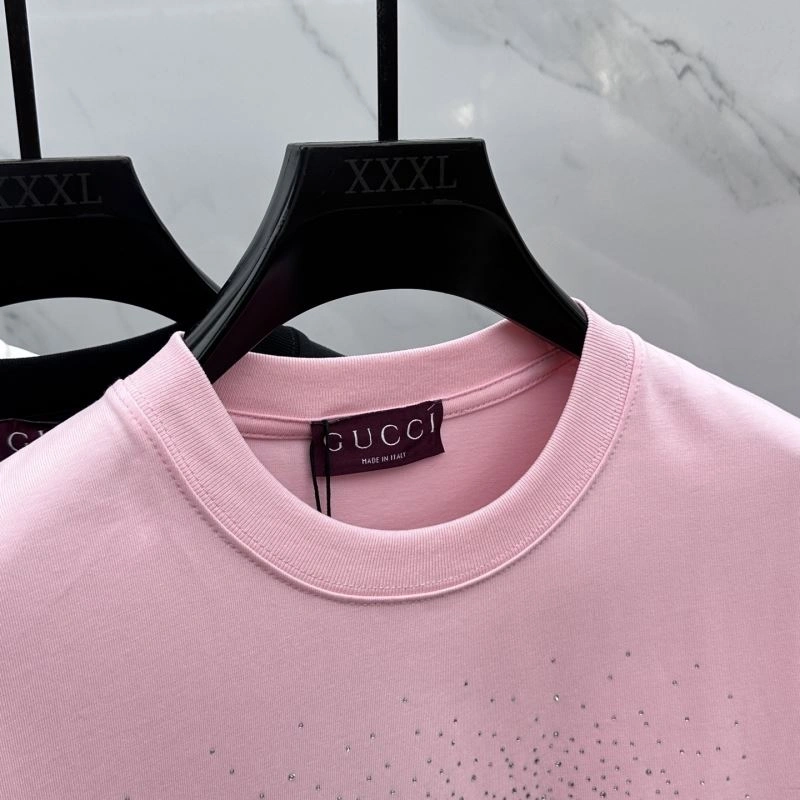 Accurate model Gucci T-Shirts