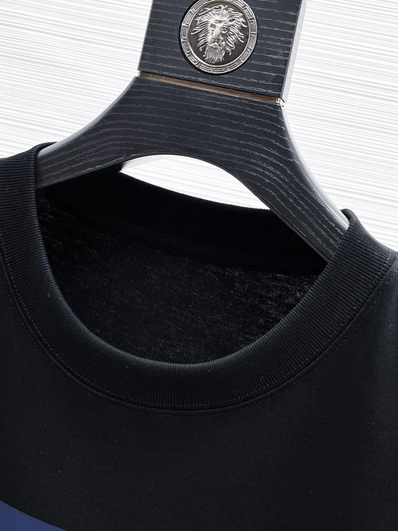 Indistinguishable Gucci T-Shirts