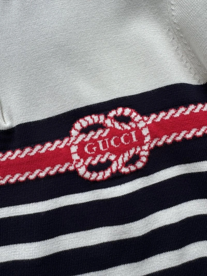 Top mirror Gucci T-Shirts