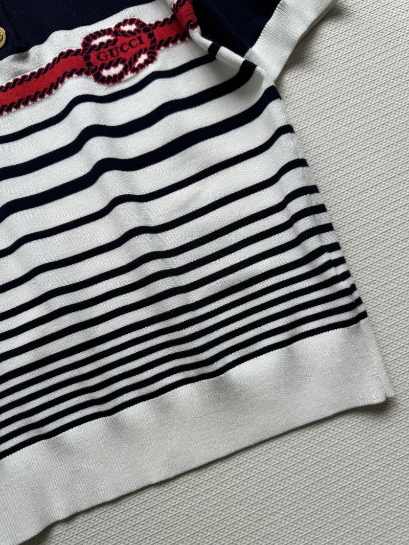 Top mirror Gucci T-Shirts