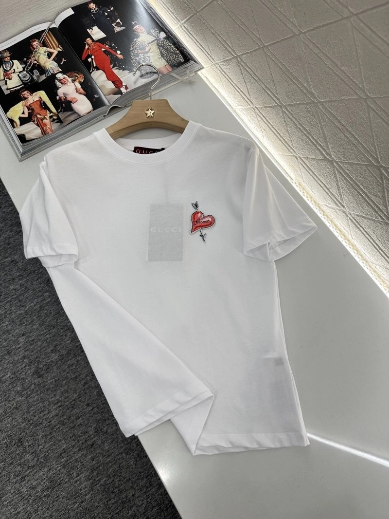 Reasonably priced Gucci T-Shirts