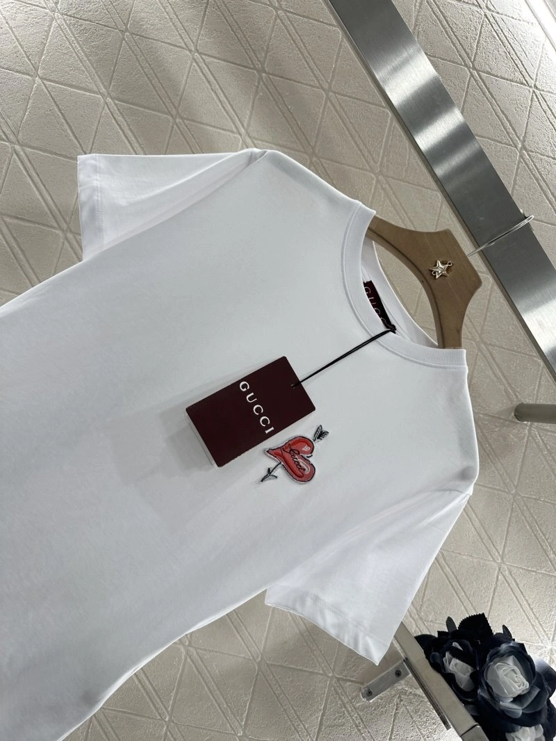 Reasonably priced Gucci T-Shirts