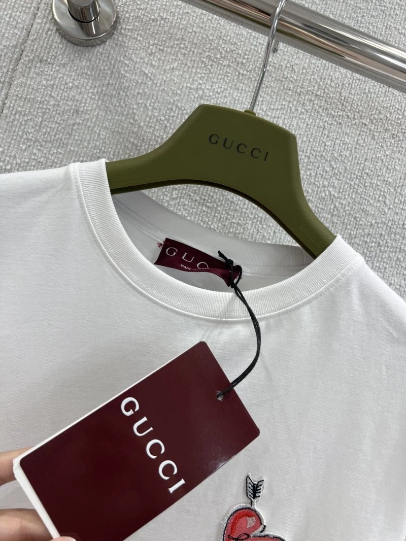Value-priced Gucci T-Shirts