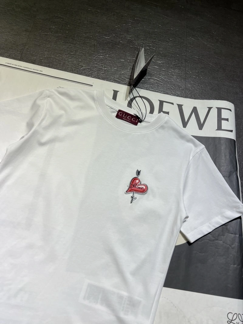Accurate model Gucci T-Shirts