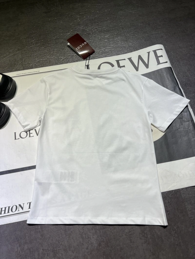 Accurate model Gucci T-Shirts