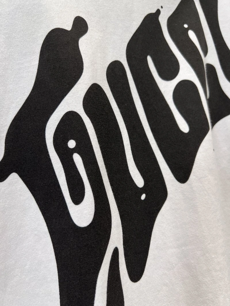 Value-priced Gucci T-Shirts