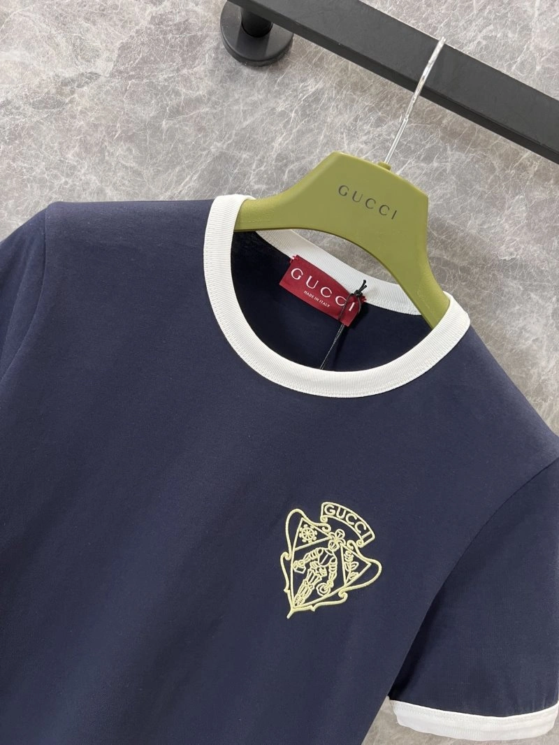 Accurate model Gucci T-Shirts